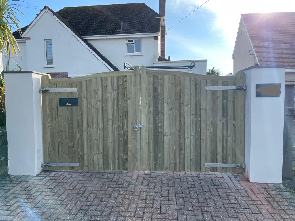 Gate Mounted Letterboxes: The Perfect Addition to Your Entrance Gate ...